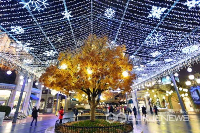 '환상적인 초겨울의 낭만..용인 에버랜드'크리스마스'