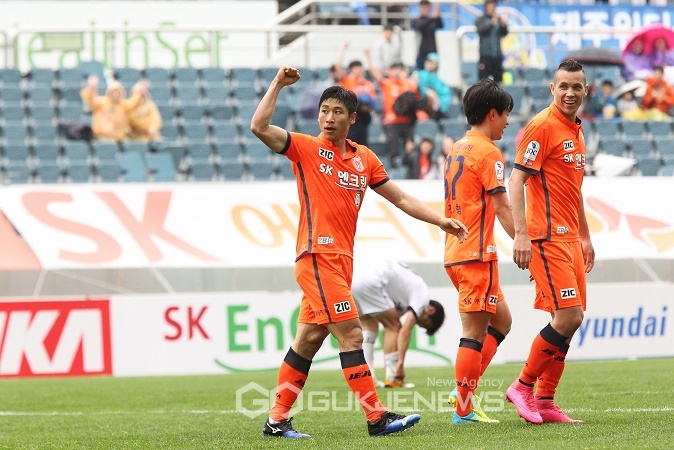 멀티골 이근호, K리그 클래식 7R MVP 선정