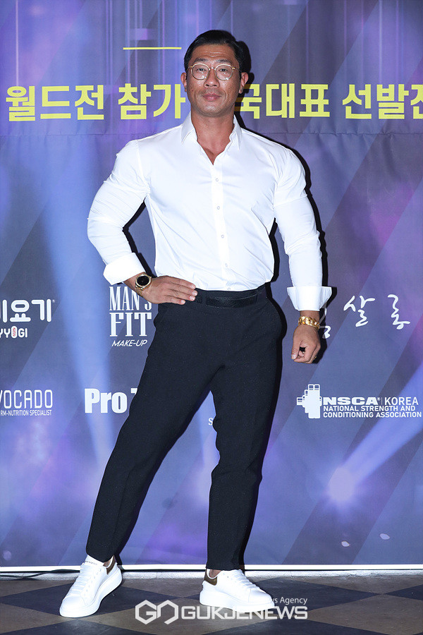 [GJ포토] 김용은 실행이사, '자체 펌핑 비주얼'(WBFF KOREA 쇼케이스)