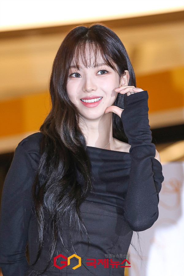 [GJ포토] 에스파 카리나, '심쿵 볼하트♥'(매그놀리아 데이즈)