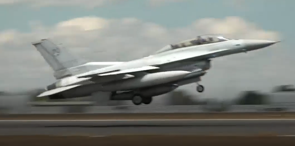 [속보]충남 서산서 공군 전투기 KF-16 추락 '민간 피해 無'