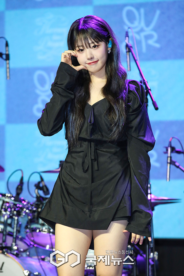 [GJ포토] 큐더블유이알 히나, '410만 틱톡커 요정'(QWER 쇼케이스)