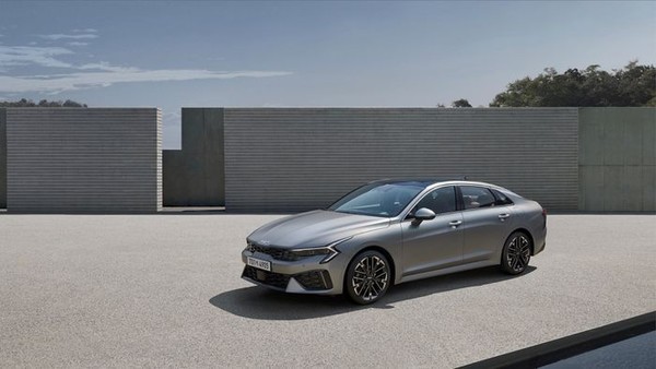 기아 'K5 페이스리프트' 사전계약 시작...가격·출시일·스펙은?