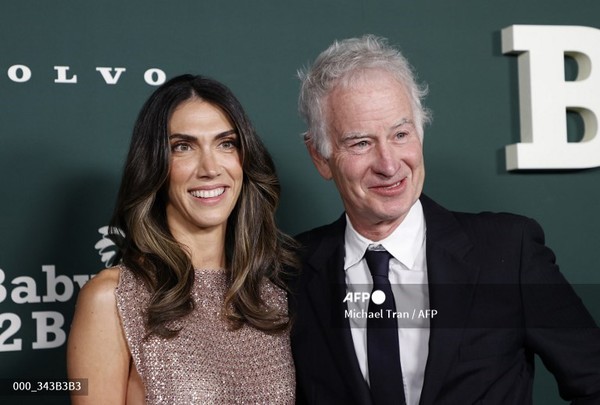 베이비투베이비 갈라-존 매켄로