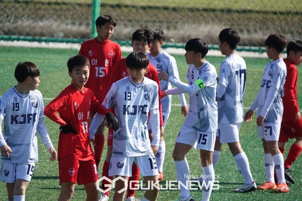 [금석배 중등 U14 유스컵] 조안KJFC v 아현중