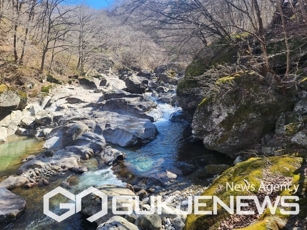 남원시, 제36회 지리산 뱀사골 고로쇠 축제 5000여명의 수많은 관광객들 찿아오다