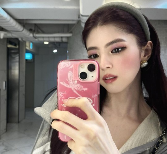 배우 한소희 전종서, 뜻밖의 친분 과시