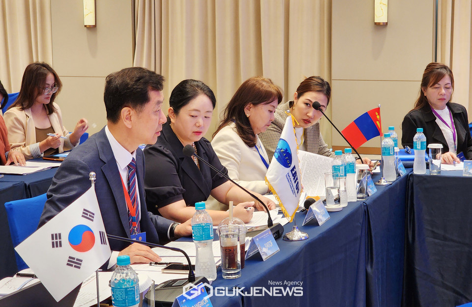 [EATOF] 상임위원회 진행하는 김상영 사무총장