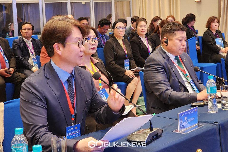 [EATOF] 제18회 총회 지사·성장회의 좌장 이훈 한양대 교수