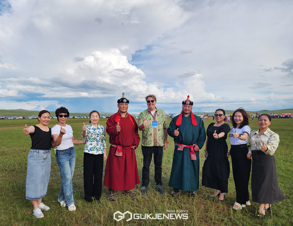 [EATOF] 몽골 나담축제 하이라이트는 씨름!