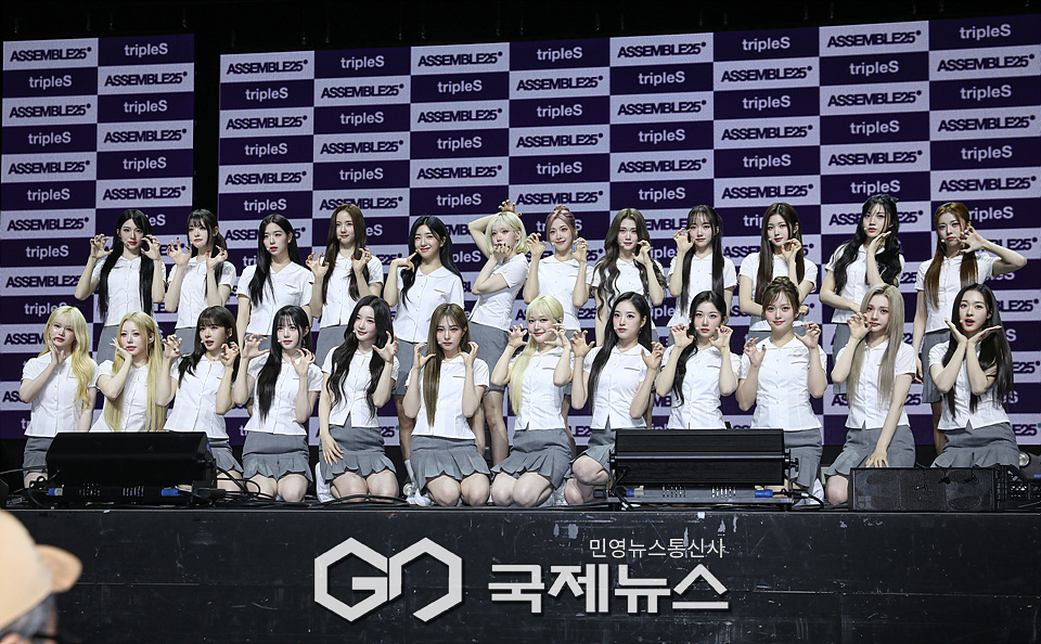 [GJ포토+] 24인조 걸그룹 트리플에스 어셈블25(tripleS ASSEMBLE25)