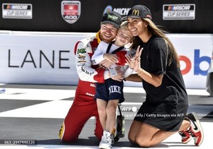 타일러 레딕, '파이어키퍼스 카지노 400 우승'