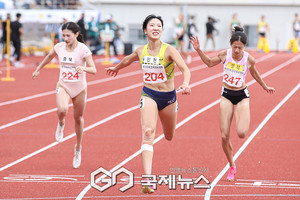 [GJ포토] 안영훈, '육상 여자 대학부 100m 1위'(105회 전국체전)